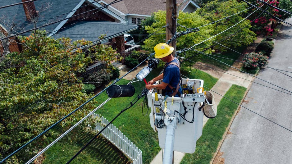 How to Handle Electric Connections on Your Commercial Premises ...