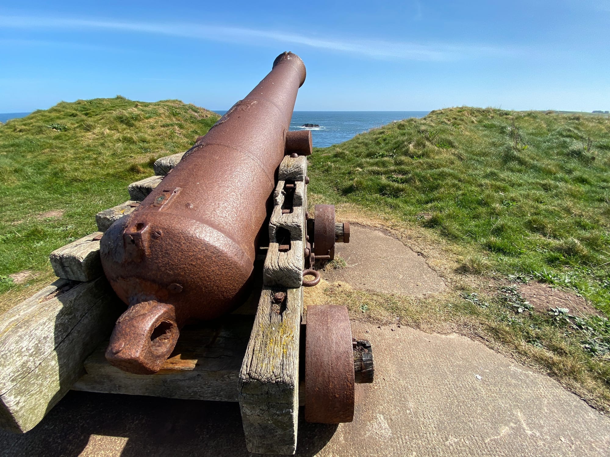 A Fort cannon looking out to sea - iPhone Photography in Eyemouth